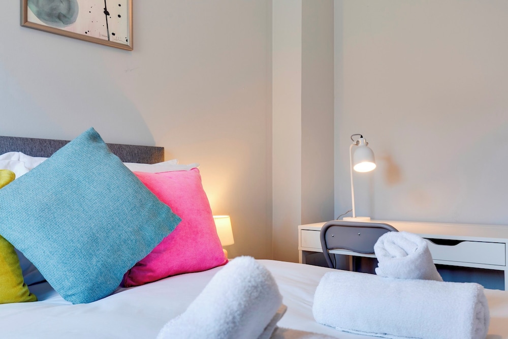 Pass The Keys | Renovated Sunny Home | Pass The Keys - Essex