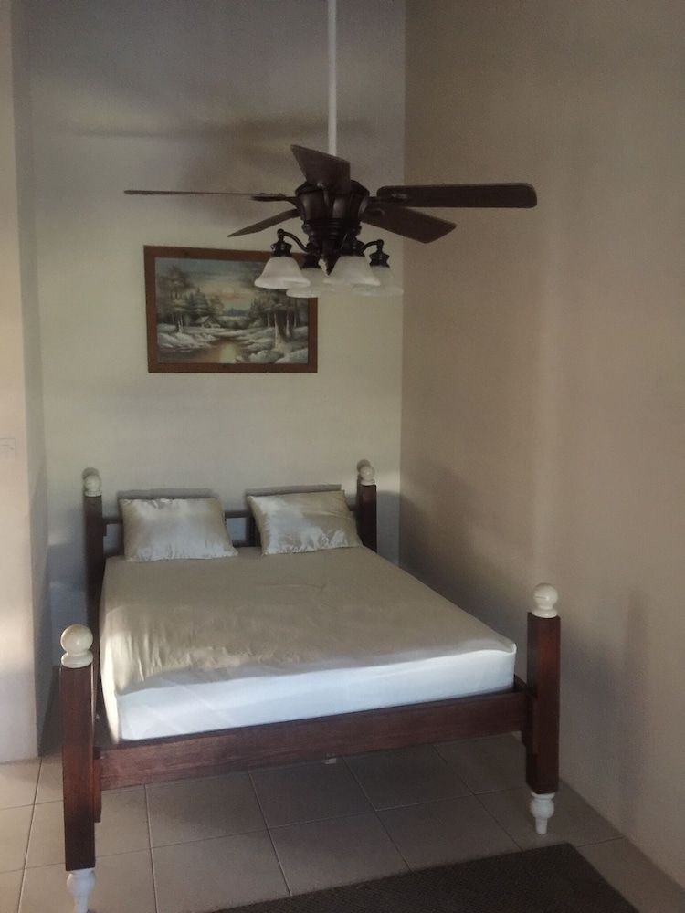 Direct Ocean View Luxury Townhouse - Barbados