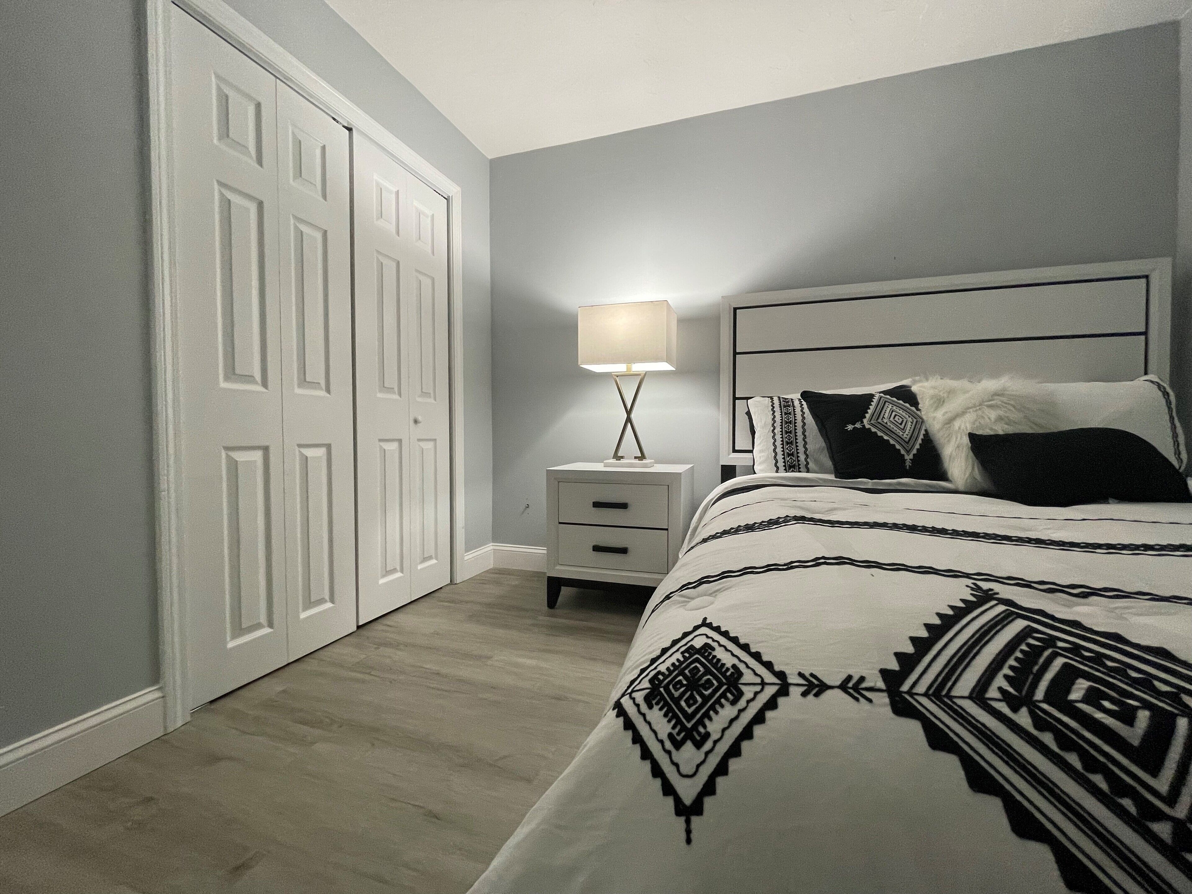 Professional 2bd Condo Close To Hospitals| Hbhs - Worcester, MA