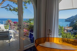 Quarto Quádruplo Familiar, casa de banho anexa, vista para o mar (Family Suite Positano) | Interior