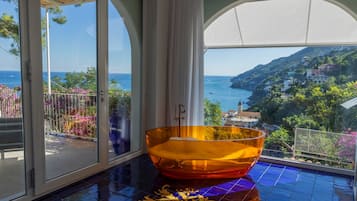 Quarto Quádruplo Familiar, casa de banho anexa, vista para o mar (Family Suite Positano) | Interior