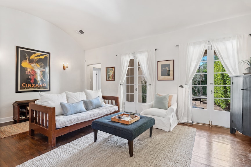 4br Secluded Spanish Oasis In The Heart Of Los Angeles - Beverly Grove - Los Angeles