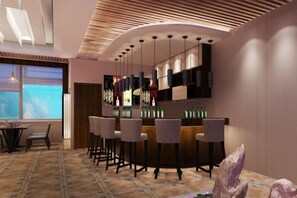 Uma área de bar com balcão curvo, vários bancos e um design moderno no teto.