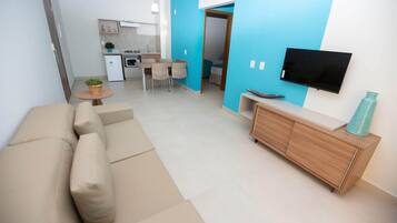 Apartamento família | Roupas de cama premium, Wi-Fi de cortesia, roupa de cama