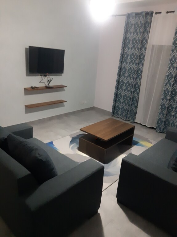 Superbe Appartement Au 1er Etage A Cote De La Plage - Dakar