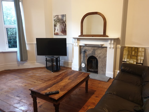 Apartamento | Sala | Lareira