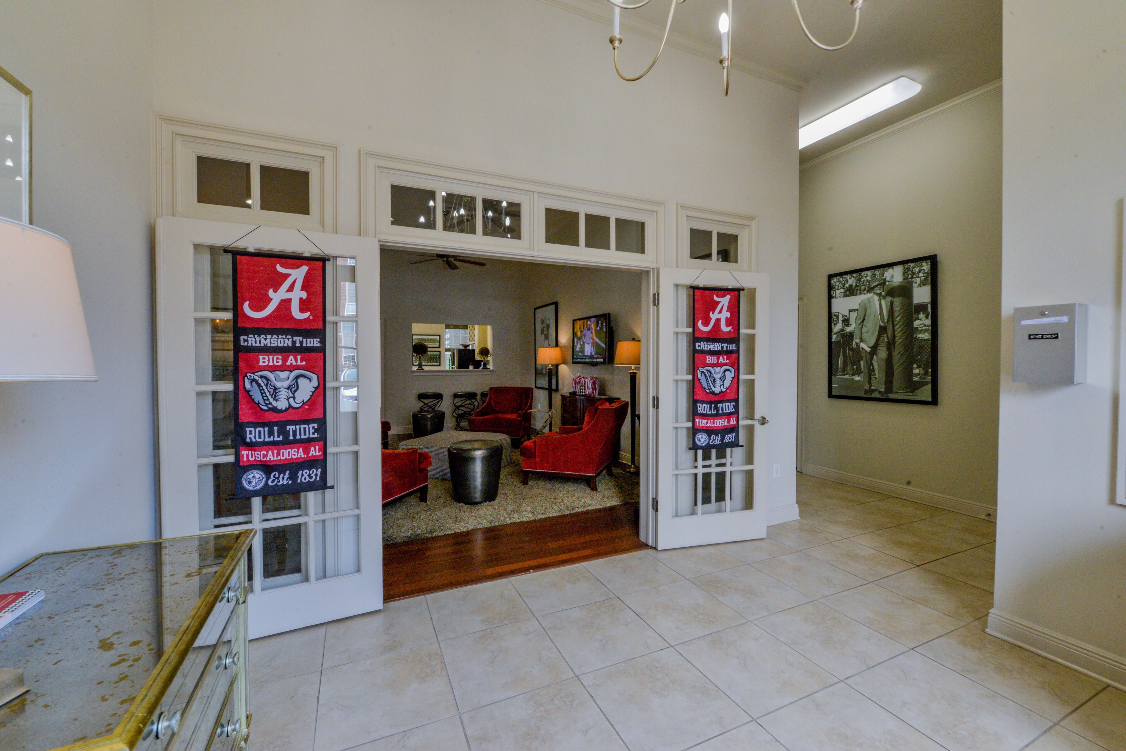 Legends Landing - Close To Campus, Shopping, And More! Complex Pool! - Tuscaloosa, AL