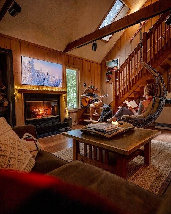 Mt Snow Chalet: Peaceful Escape W/hot Tub - Vermont