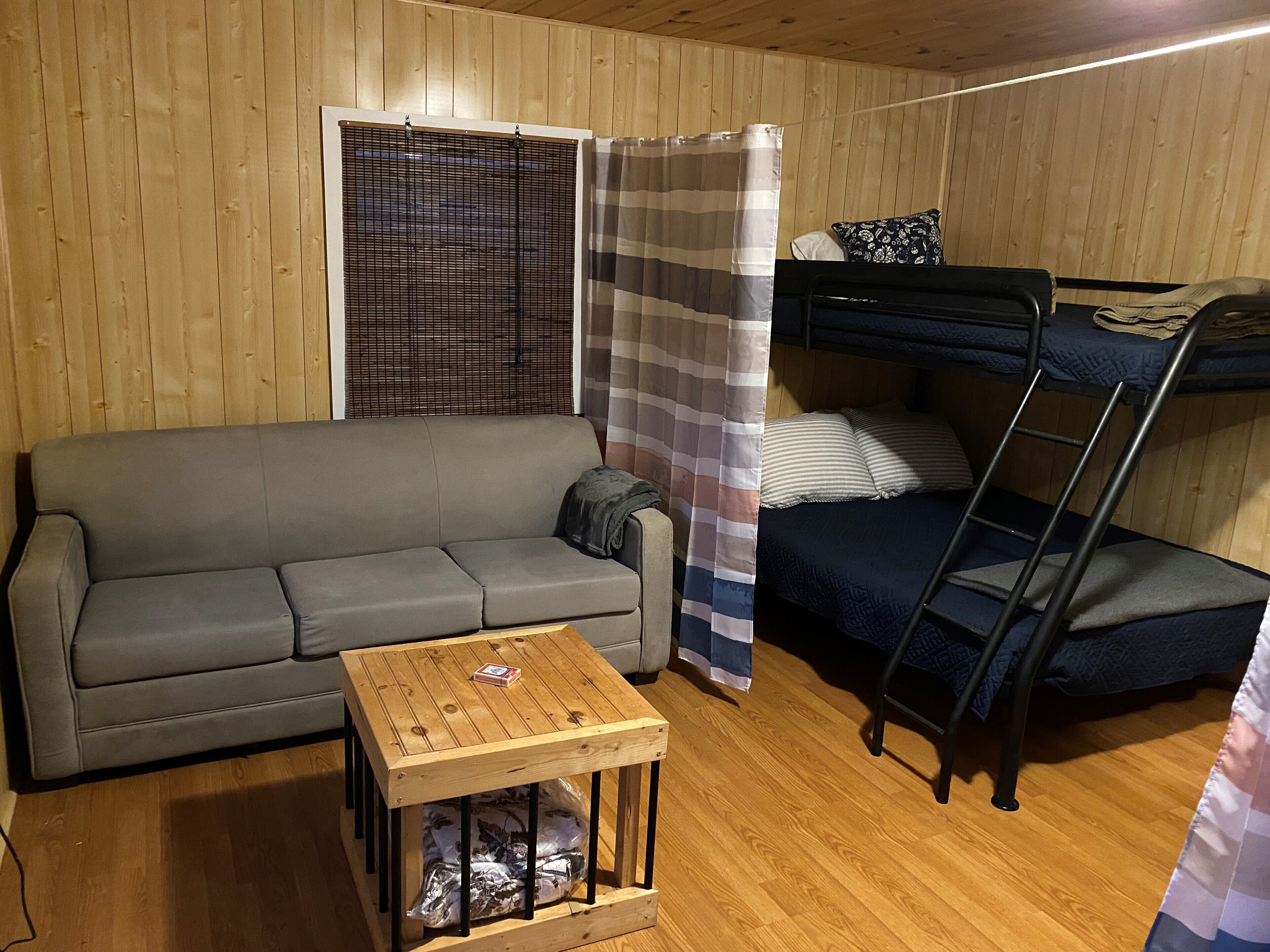 Charming Cottage With Guest Cabin, Hot Tub And Rv Hook Up - プリンスエドワードアイランド州