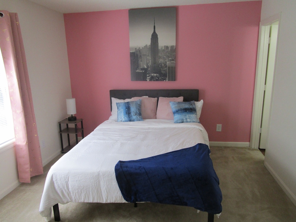 New!! City Chic 13min To Airport And 20min To City Center - Belmont, NC