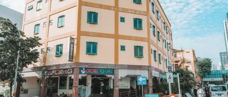 Fachada da propriedade