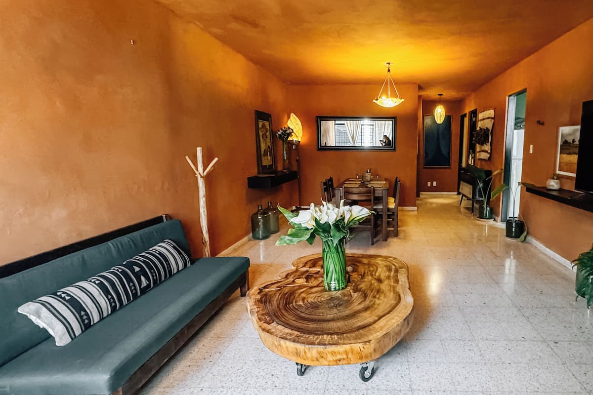 Apartamento família | Área de estar | Impressoras