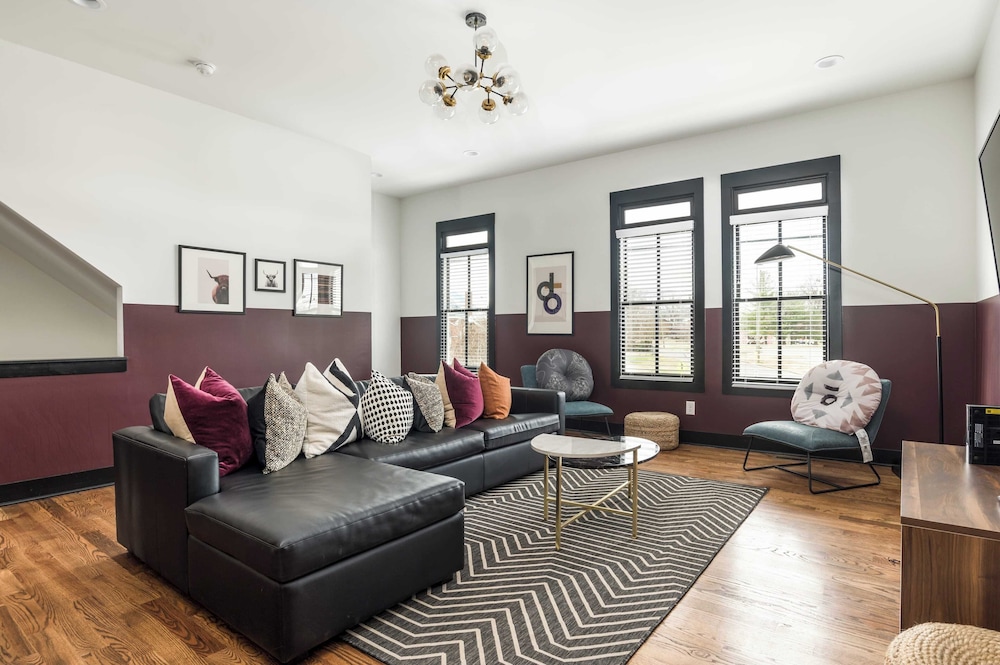 Linda By Avantstay Lovely 4br Condo In Heart Of Nashville - Nashville, TN