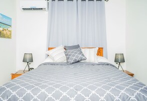 2 quartos, camas de colchão viscoelástico, com decoração personalizada 