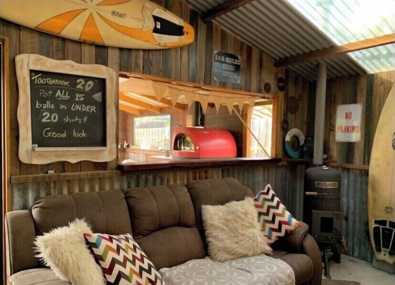 Deluxe House With Spa And Man Cave - Melbourne