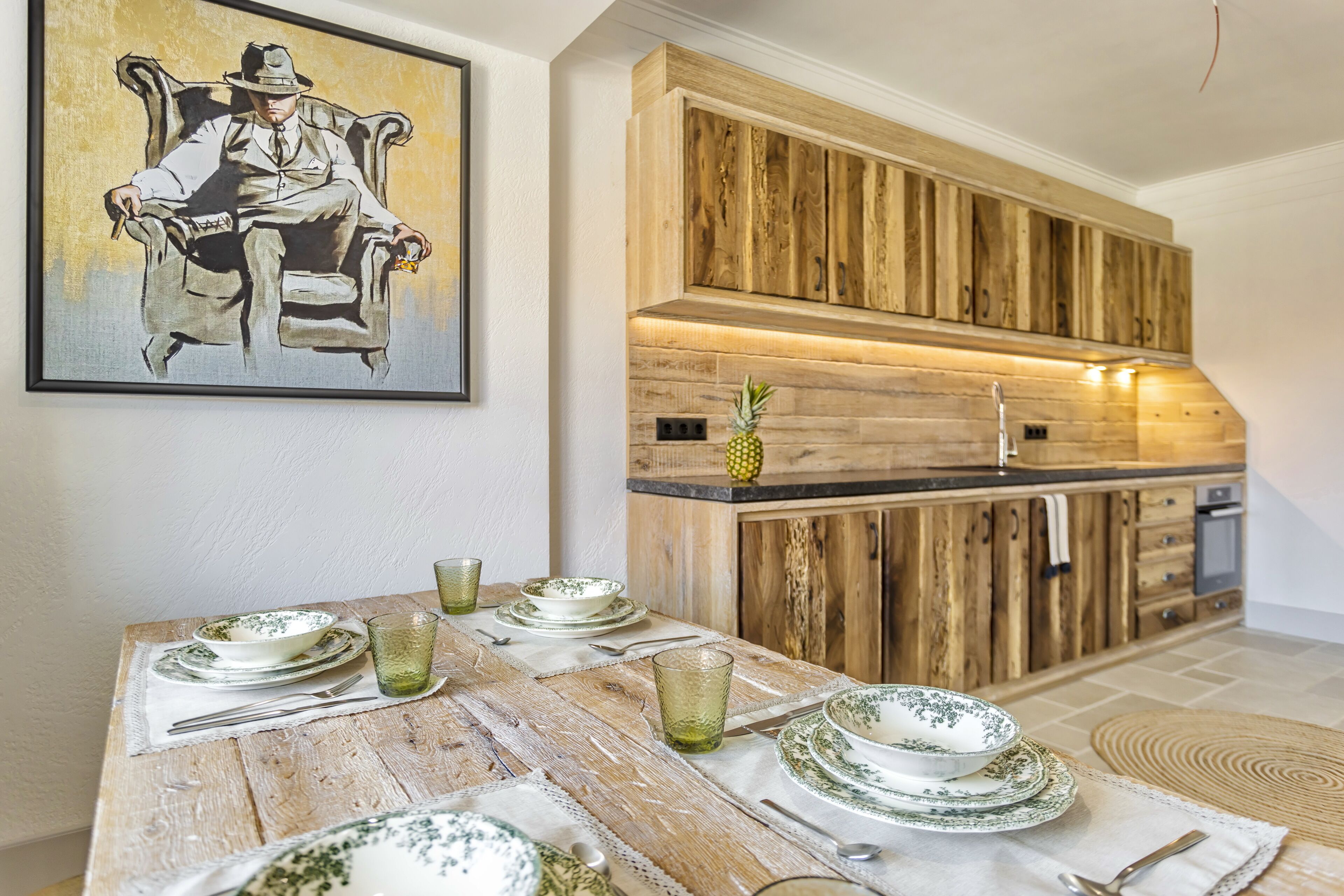 Queen Apartment | Roupa de alta qualidade, camas de colchão viscoelástico, Wi-fi grátis 