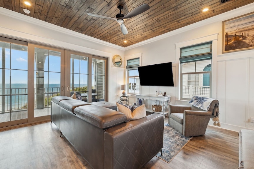 Ocean Walkers - Beautiful Gulf Front Home! Hot Tub! Gulf Views! - Cape San Blas