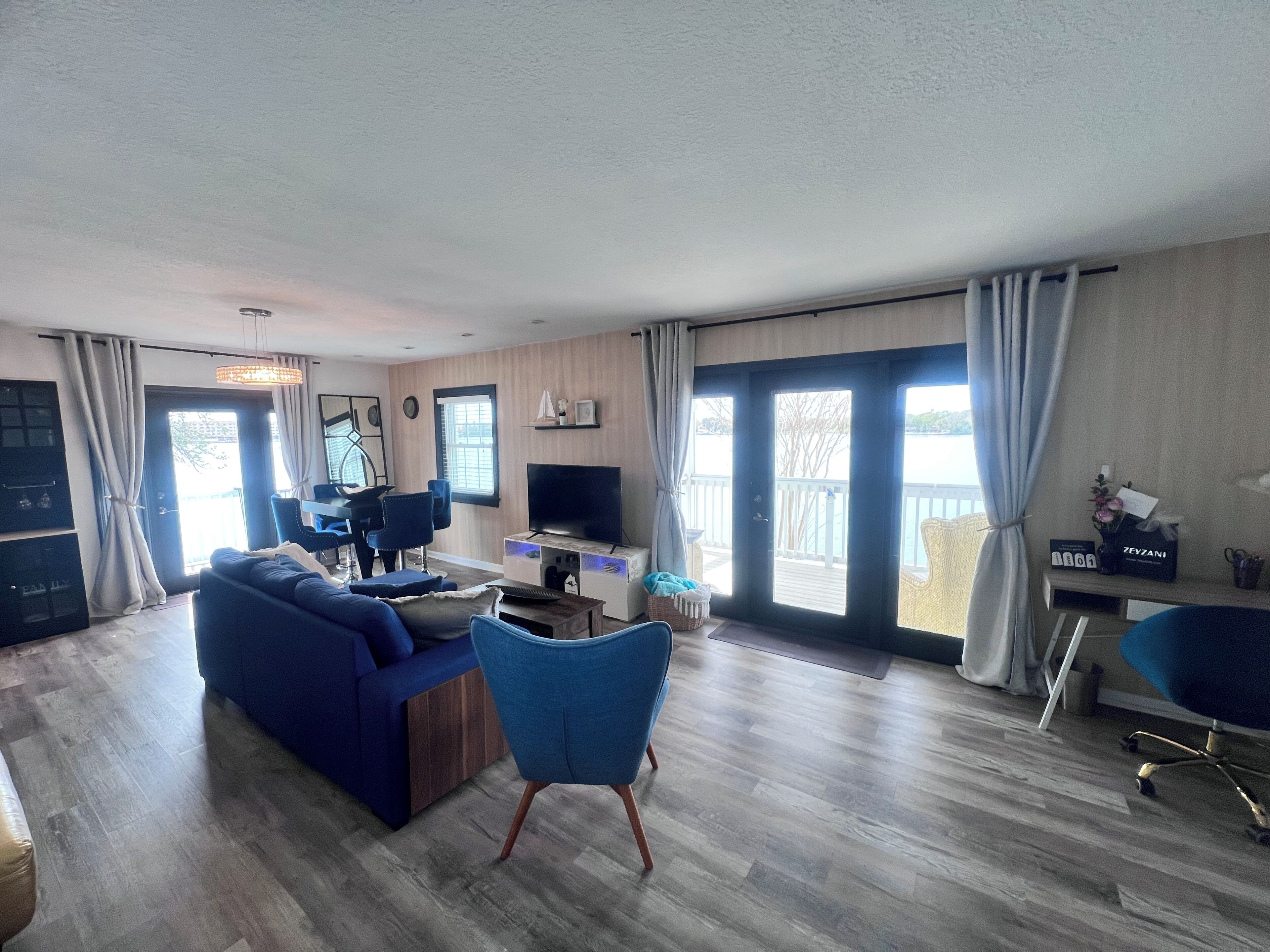 New! A Taste Of Paradise @Tnzwaterside - 세인트피터즈버그