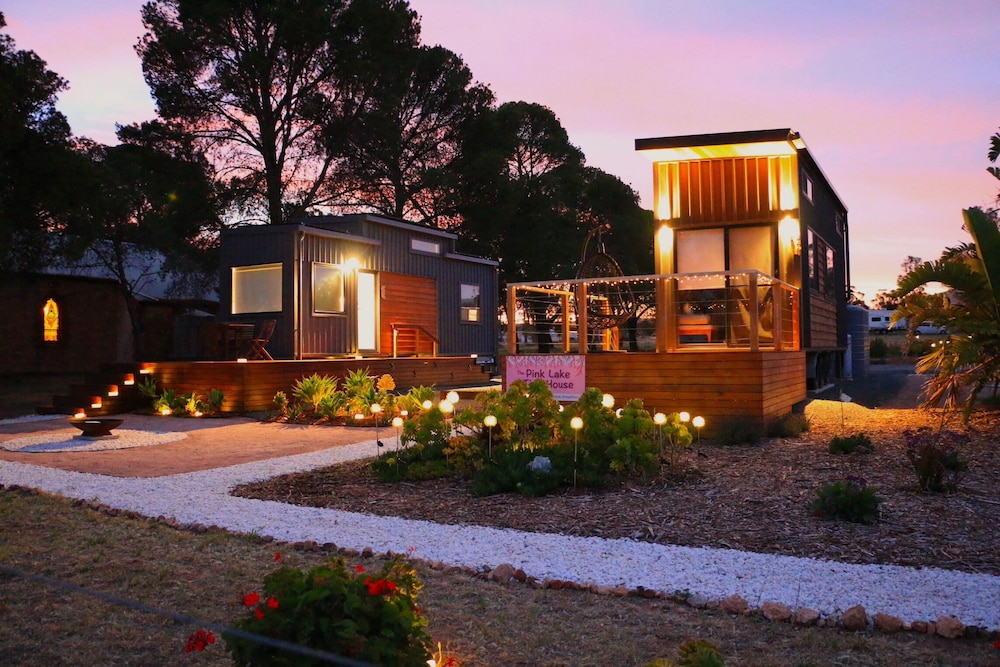 The Pink Lake Tiny House - 'Sakura' - South Australia