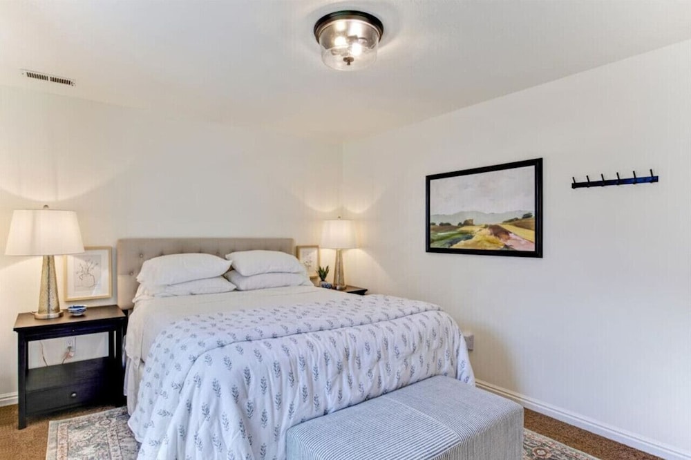 Radiance Retreat | Massage* | Central | Kitchen - Orem, UT