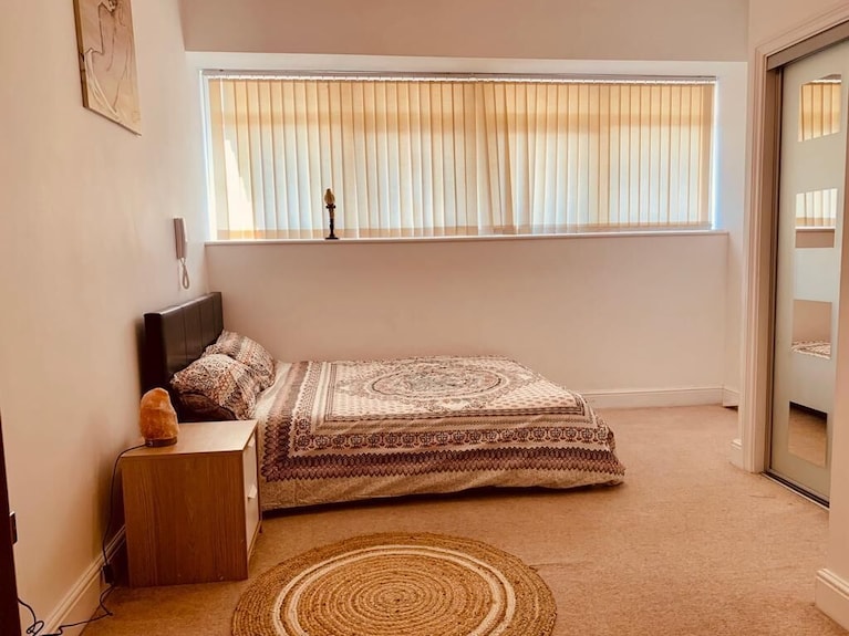 Beautiful Large City Apartment - Birmingham