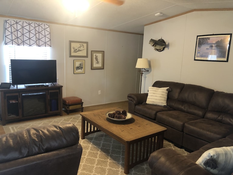 Slice Of Heaven 3/2 Camp On Lakefront W/ Boathouse - Louisiane