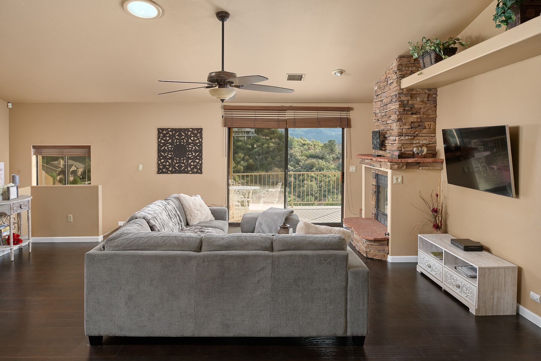 Look No Further-4,000sf Hillside With Views Tv's & Pool Table - Prescott, AZ