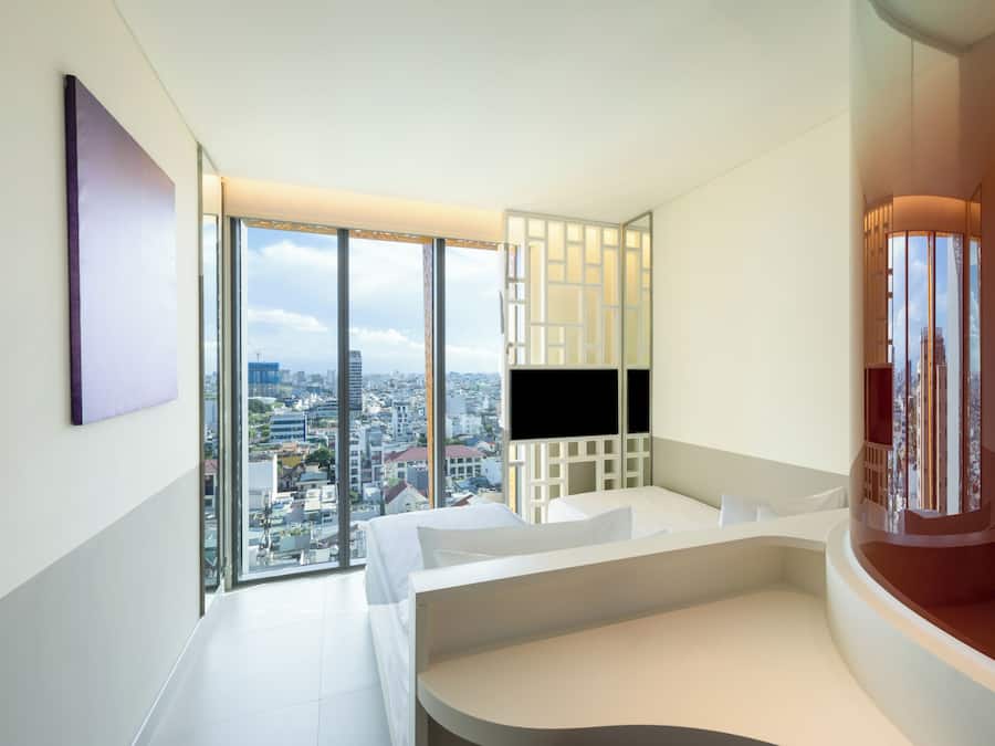 Quarto básico, 2 camas de solteiro, vista para a cidade | Vista do quarto