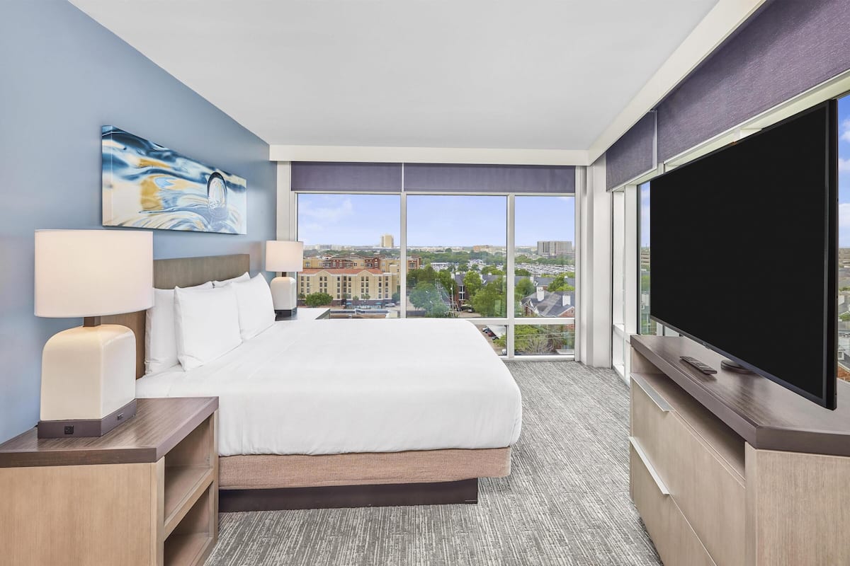 Suíte panorâmica, 1 cama King (1 Bedroom) | Roupas de cama premium, cofres nos quartos
