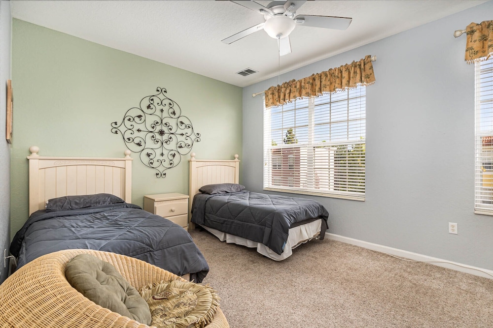 Resort Style Family Friendly Vacation Villa - Orlando
