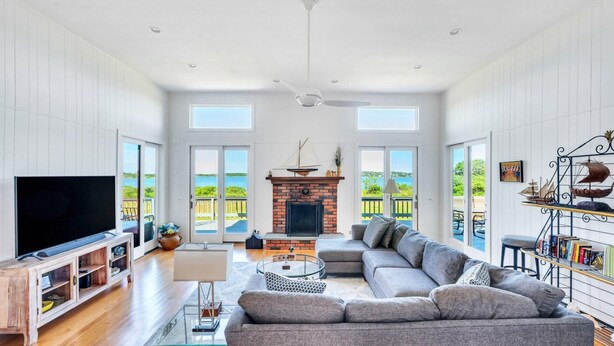 Casa, 2 camas Queen (Lake Montauk Marvel) | Sala de estar