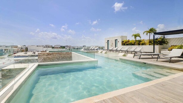 Piscina exterior, uma piscina no terraço 