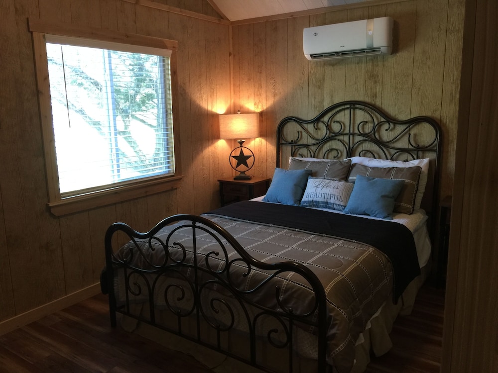 Kayak River Access Cabin #5- Paradise River Bend - Hunt, TX