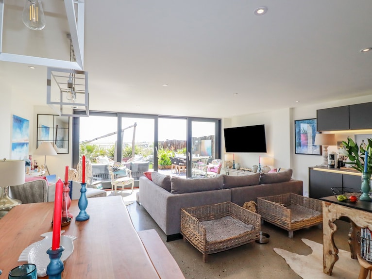 Stargazers, Pet Friendly, Country Holiday Cottage In Sennen - Sennen