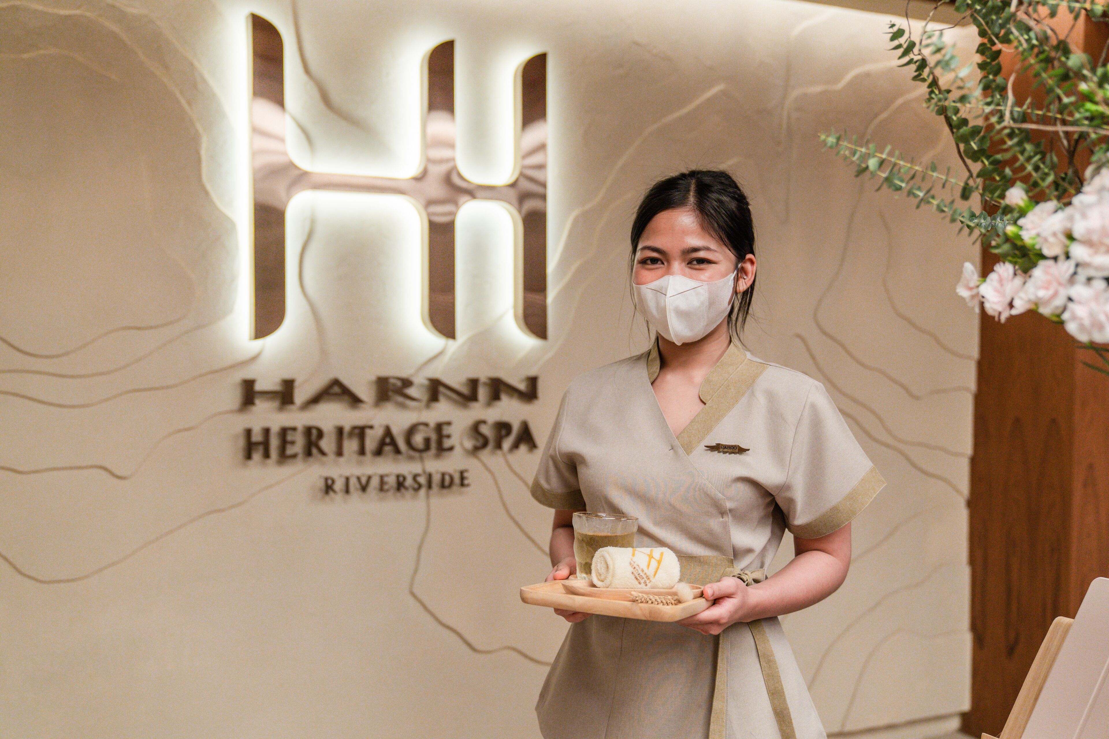 Salas para tratamentos a dois, sauna seca, banheira de hidromassagem