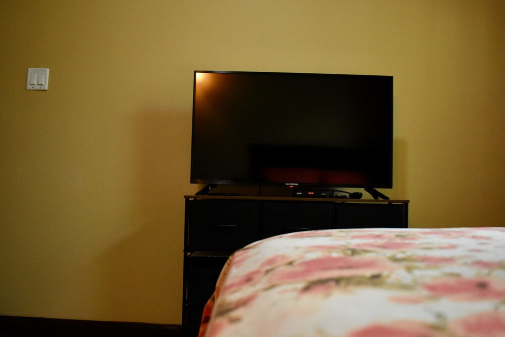 3bdrm, A/c, Wi-fi, Washer & Dryer - Spacious House - ジャマイカ キングストン
