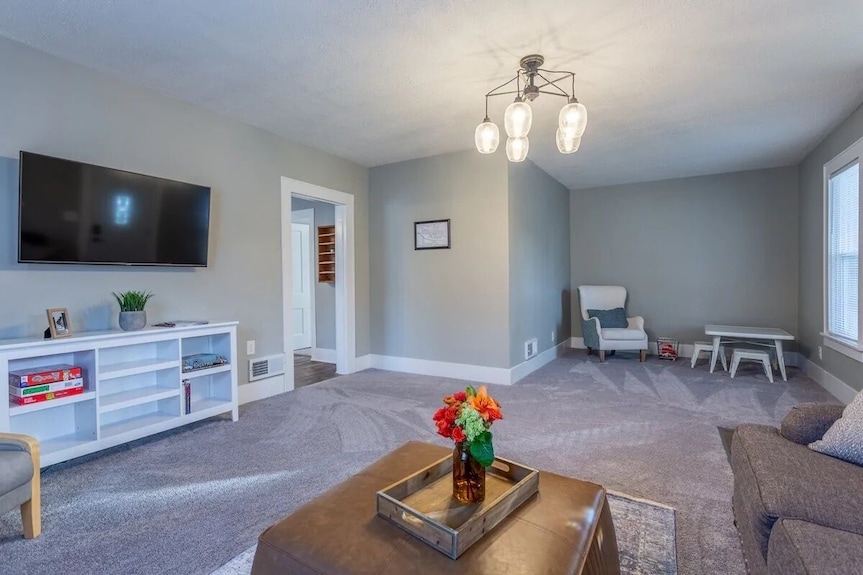 The Culver House - Downtown Logan, Hocking Hills - Logan, OH