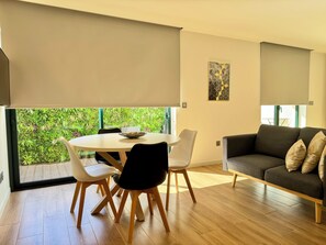 Estúdio Deluxe | Com decoração personalizada, com mobília individualizada 