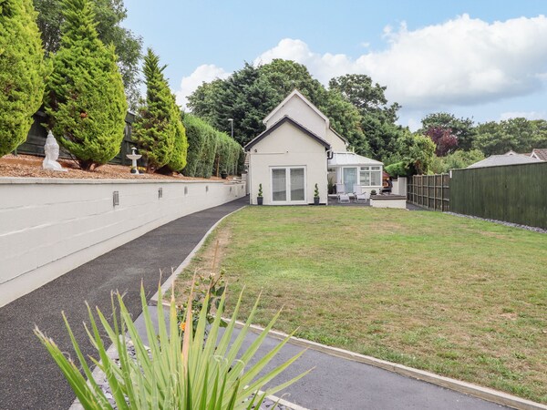 Hallstead - Skegness