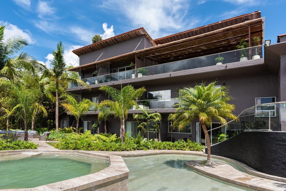 Tau House - Guatapé