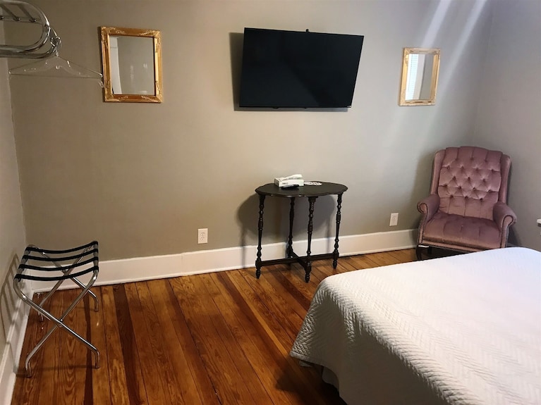 Grayhouse Inn - Room #3 - Nebraska