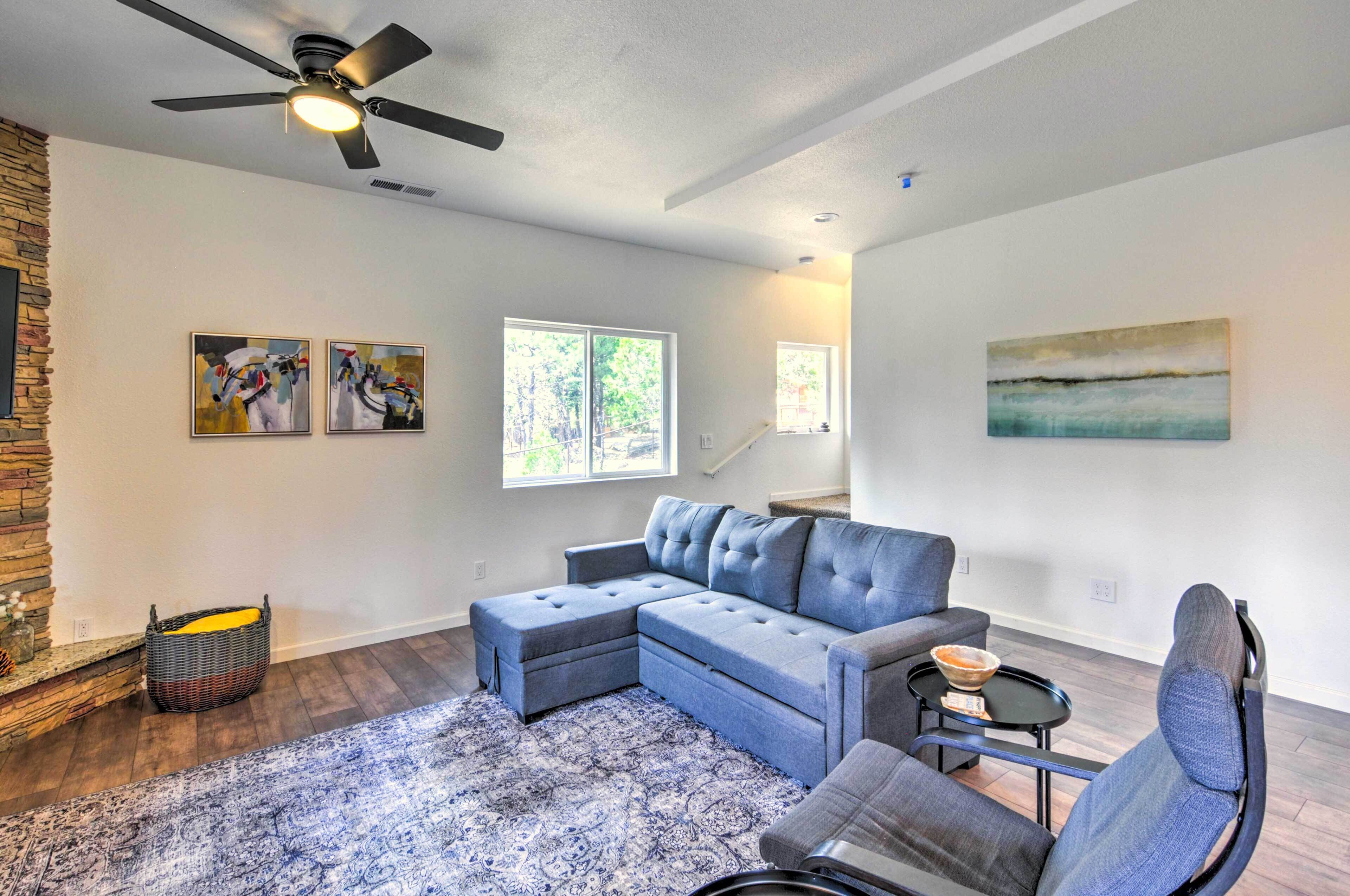 Home With Hot Tub ~ 1/2 Mile To Boat Launch! - Lake Almanor, CA