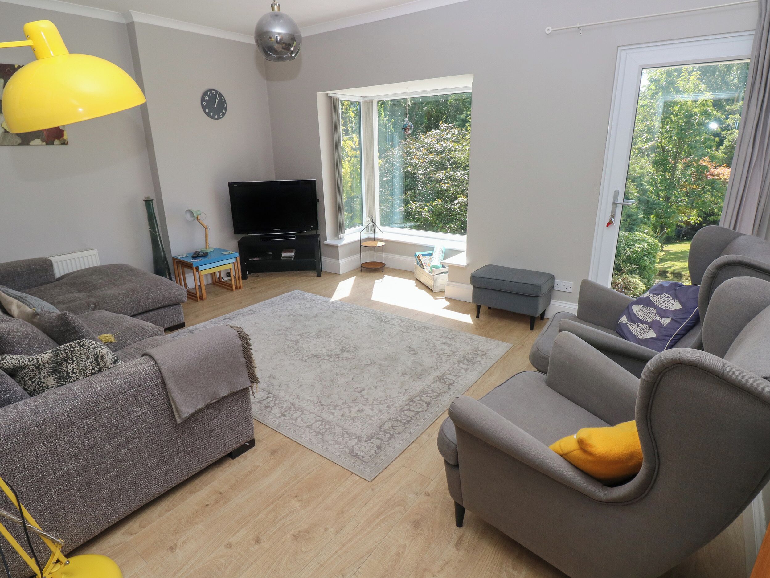 Pinewood, Pet Friendly, Country Holiday Cottage In Saundersfoot - Saundersfoot