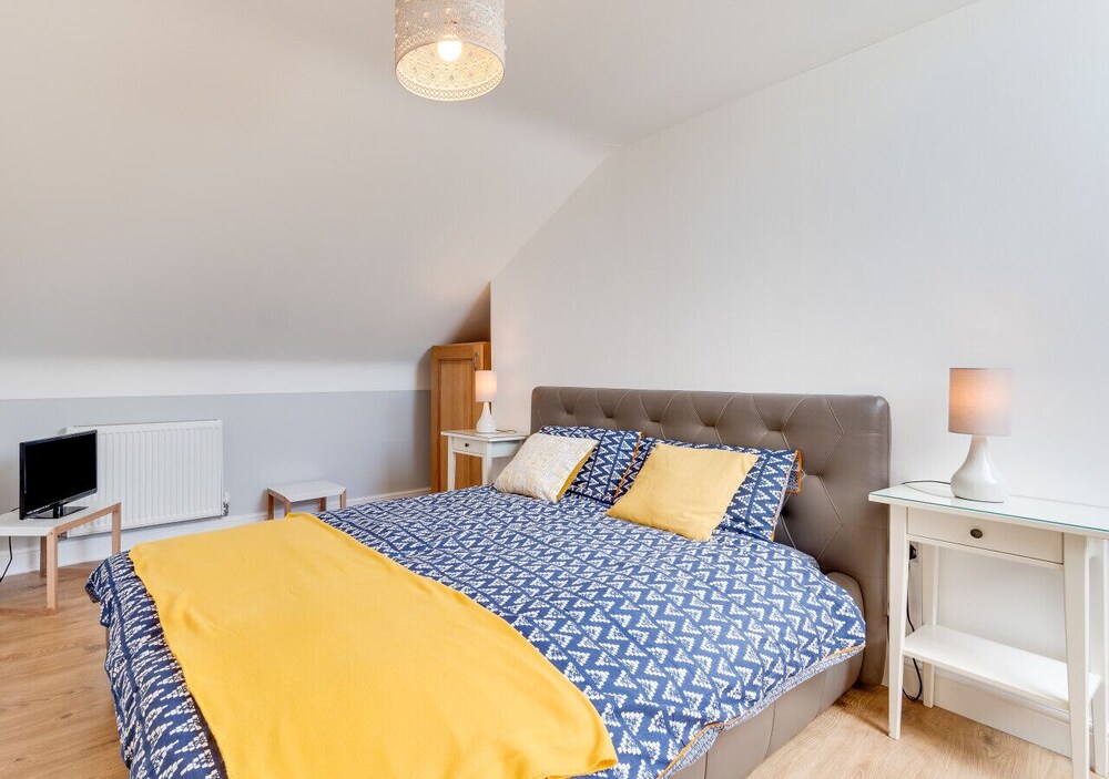 Bryn Triban - Two Bedroom House, Sleeps 3 - Benllech