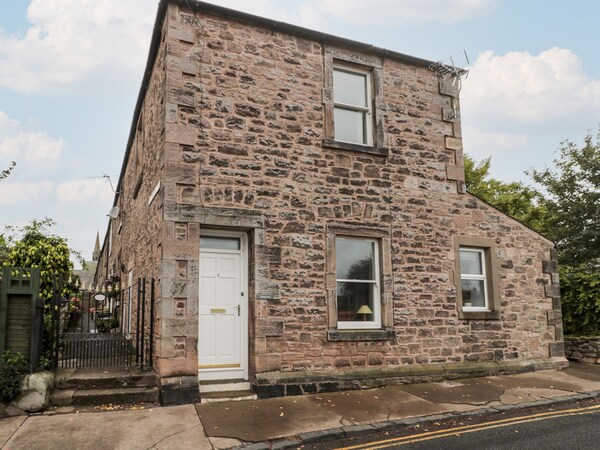 Islestone, 1 Temperance Terrace - Berwick-upon-Tweed