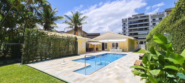 Casa Amarela - Riviera - Bertioga