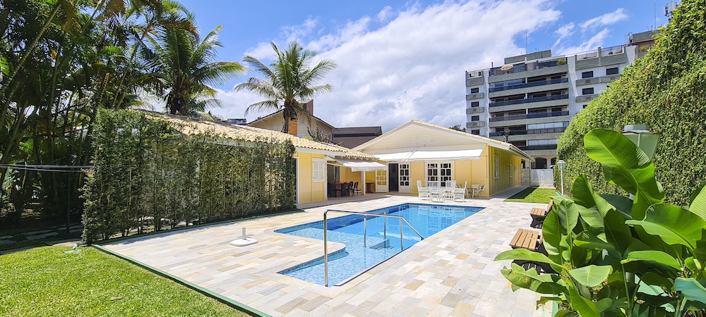 Casa Amarela - Riviera - Bertioga