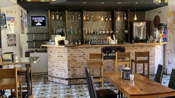 Snack-bar