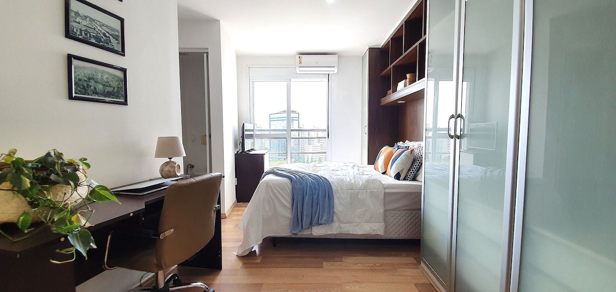 Apt Close To Paulista Ave. Ac & Balcony On 13th F - São Paulo