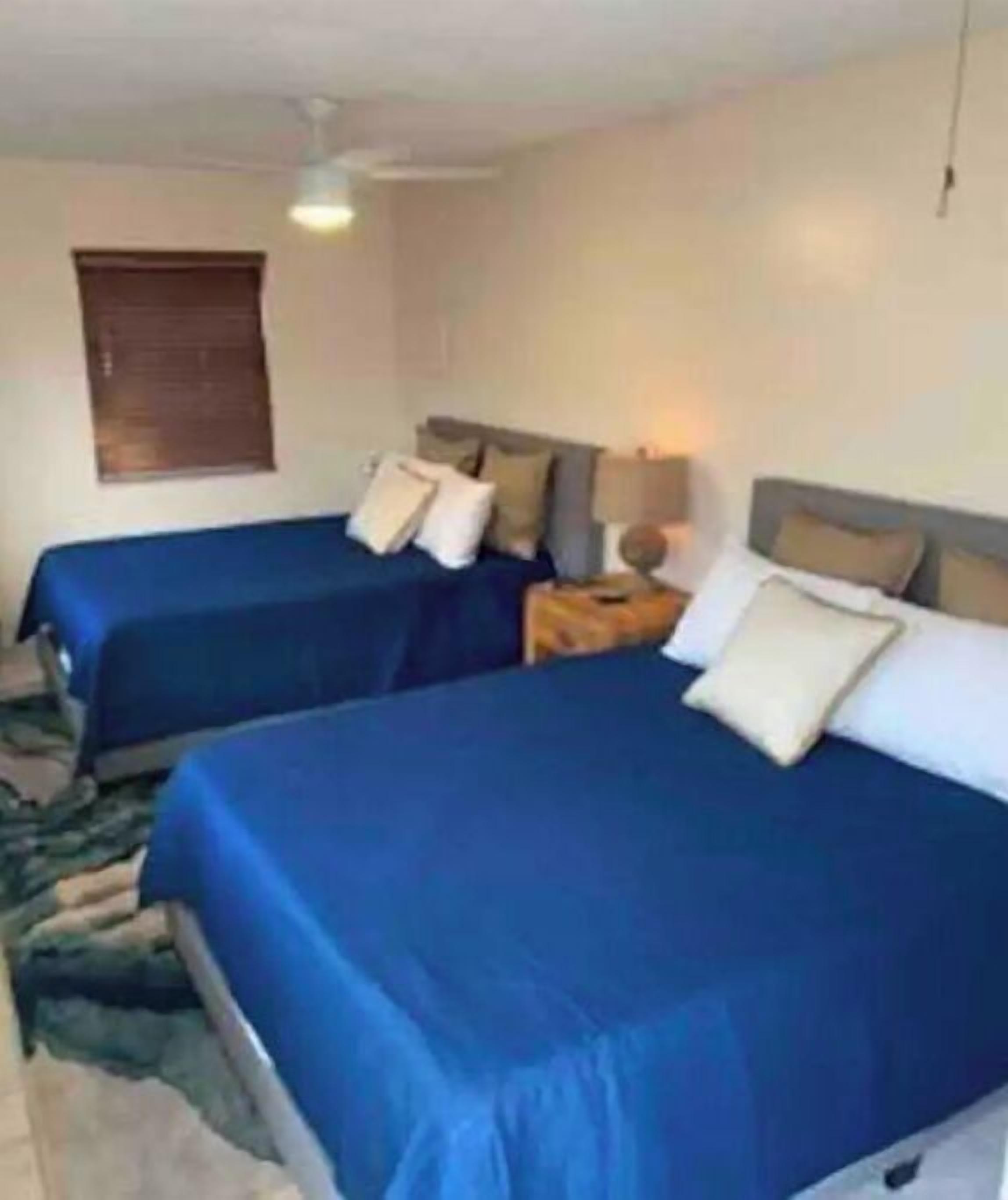 Manatee Pocket! 3 Bedrooms 1 Bathroom. Right On The Water! - Stuart, FL